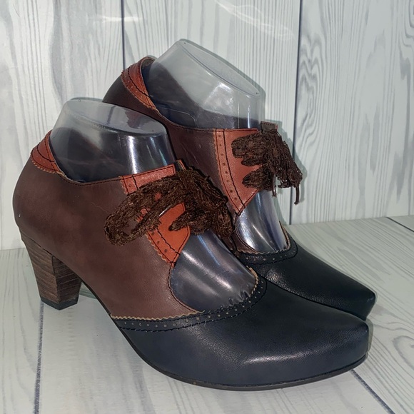 Spring Step | Shoes | Spring Step Lartiste Booties | Poshmark